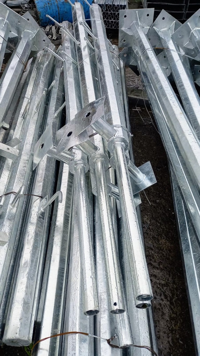 Tiang APILL Lampu Isyarat Sinyal | Tiang Lampu Pengatur Lalu Lintas ...