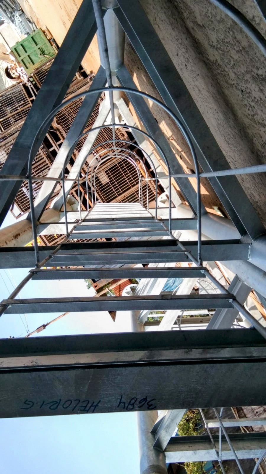 Tower Tripole Pipa | Tiang Tripole Pipa | Tower Triangle Pipa | Tiang ...